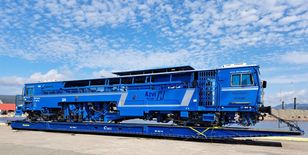 Azvi’s tamping team arrives in Norway for railway maintenance contract